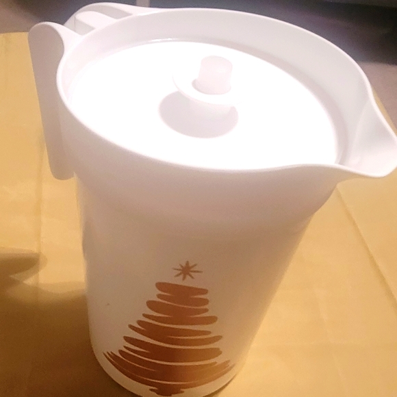 Tupperware | Dining | Tupperware Christmas Infusion Pitcher | Poshmark